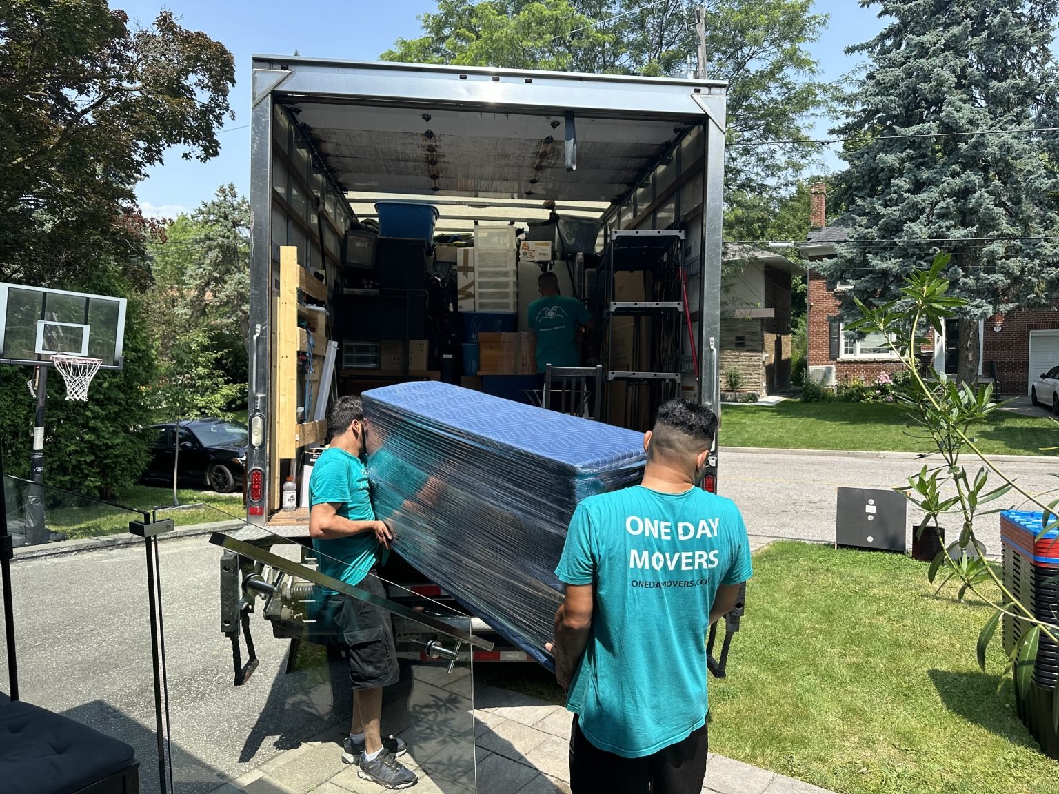 Why Hiring Professional Furniture Movers is a Smart Choice